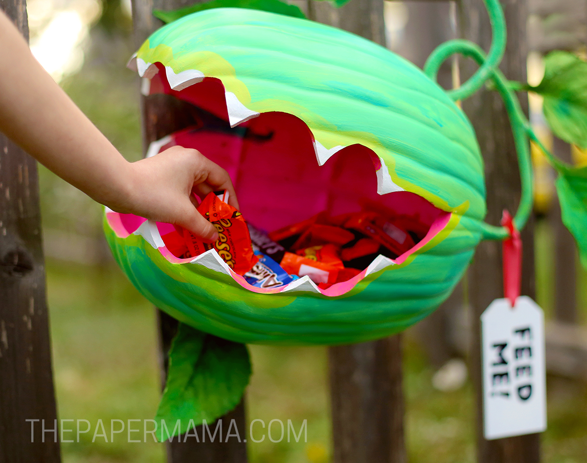 25 Clever Pumpkin Carving Ideas - The Inspiration Board